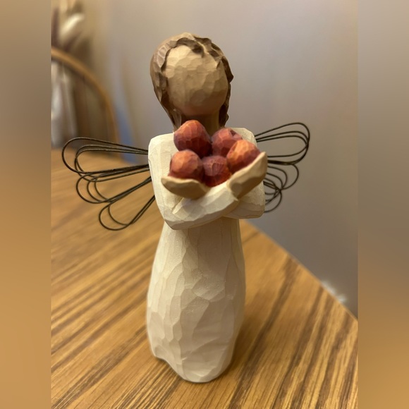Willow Tree | Accents | Willow Tree Figurine Good Health Angel Holding ...
